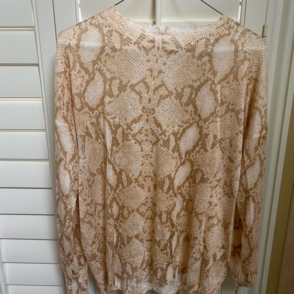 Snake Print Neutral Light Weight Sweater - Gem